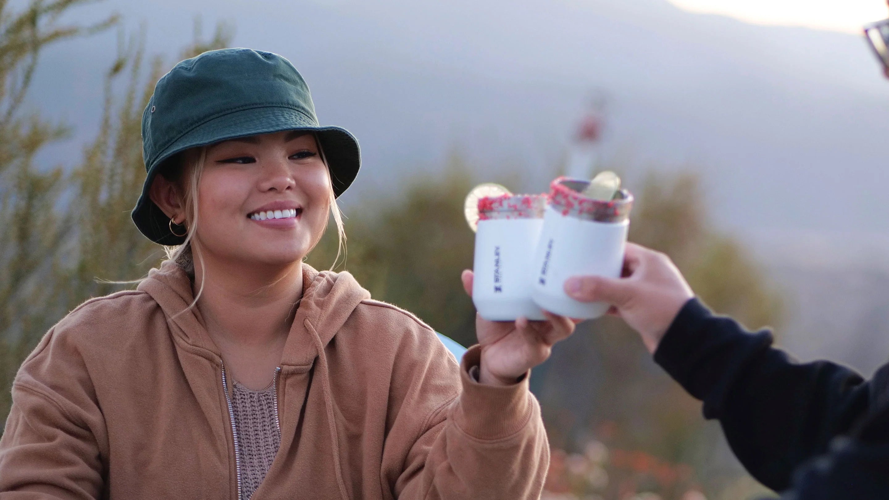 Glamp Cooking With Stephanie Tea – Engraving Lounge